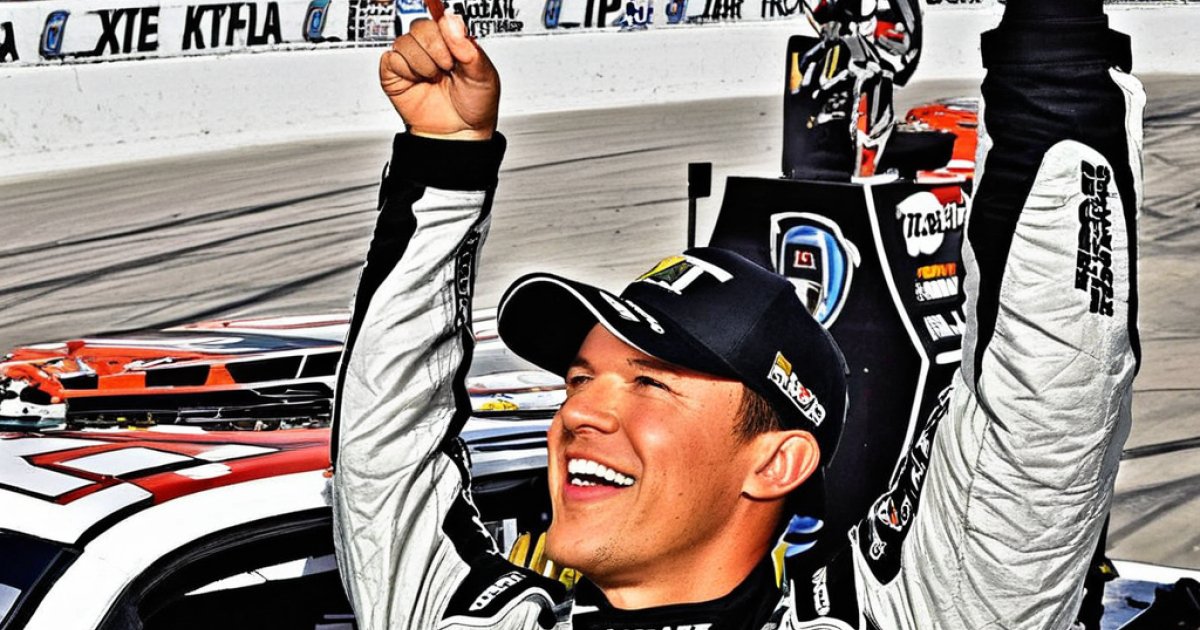 Kyle Larson's Epic Comeback Win at Homestead-Miami Keeps Sweep Hopes Alive